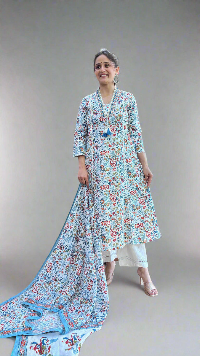 Ethnic suits – gagandeep collection