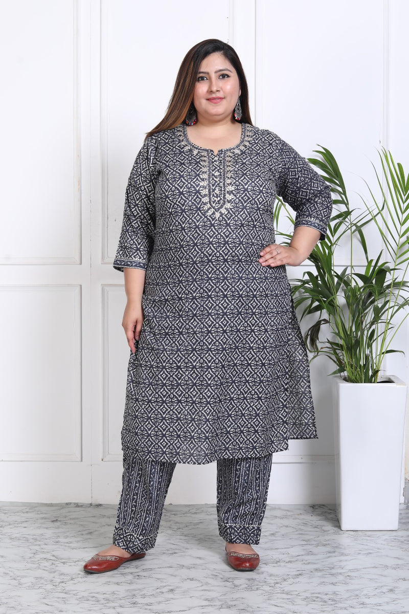 Tashi Simple & Sober Suit – gagandeep collection